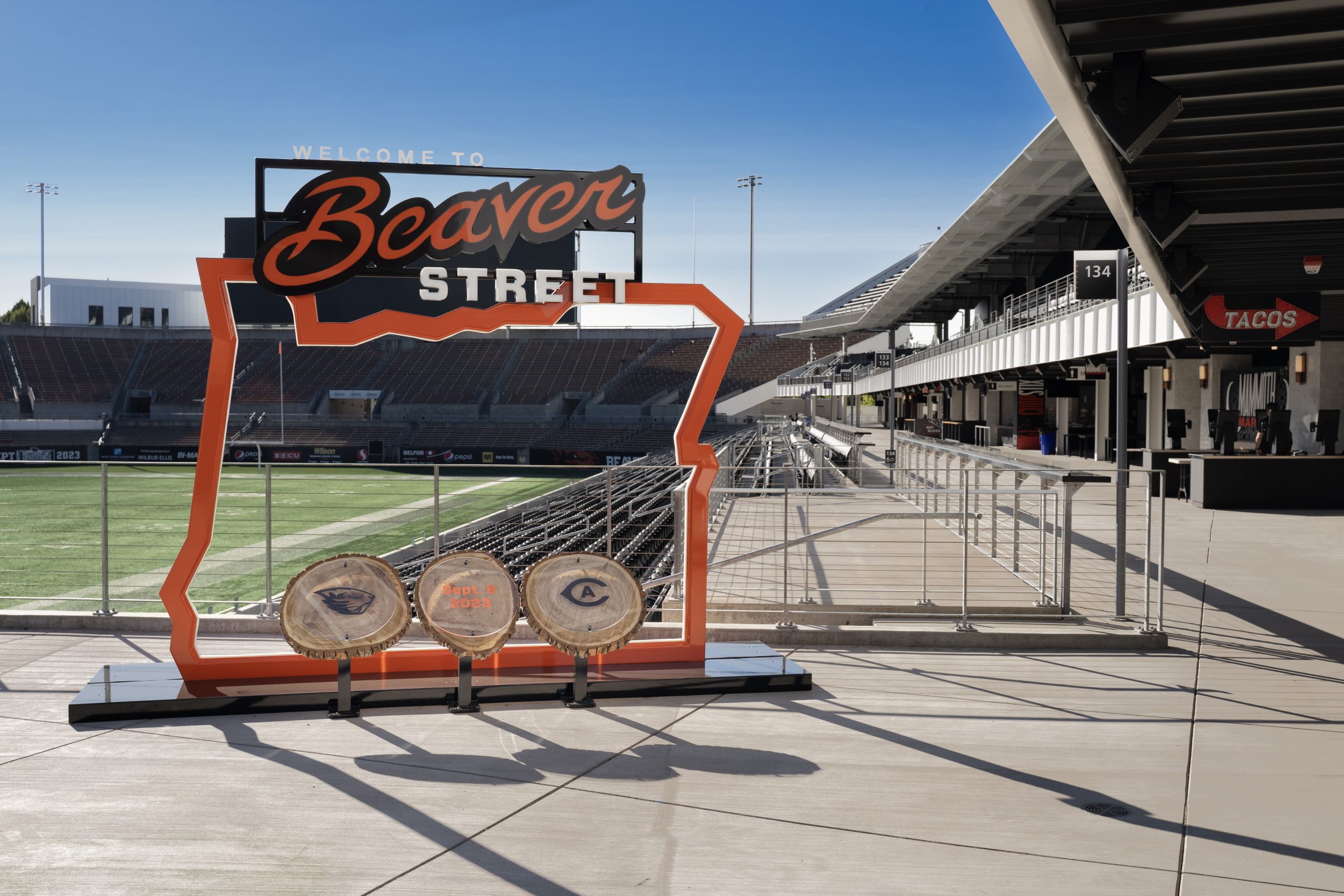 Reser Stadium - Advent